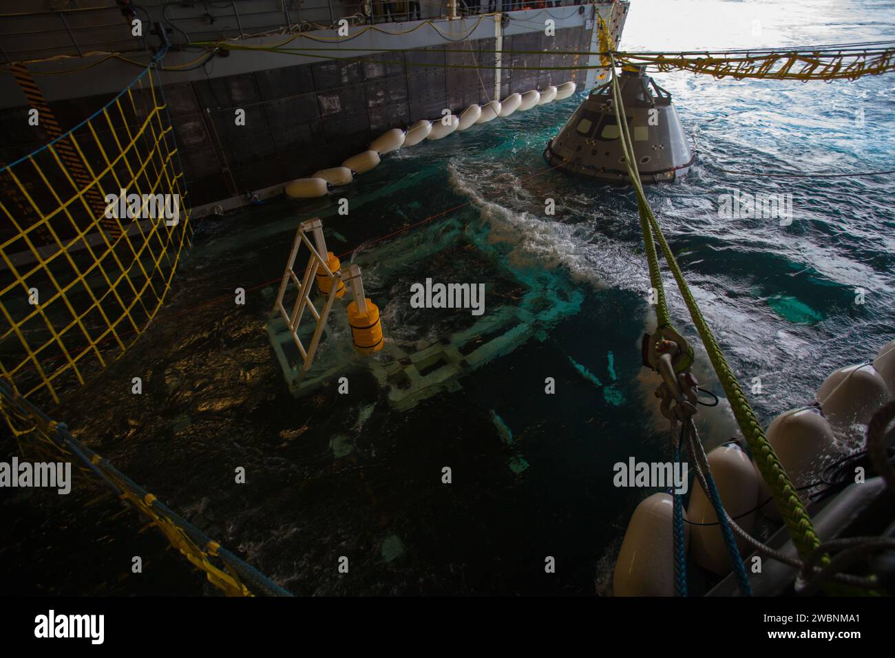 Ground systems development and operations hi-res stock photography and ...