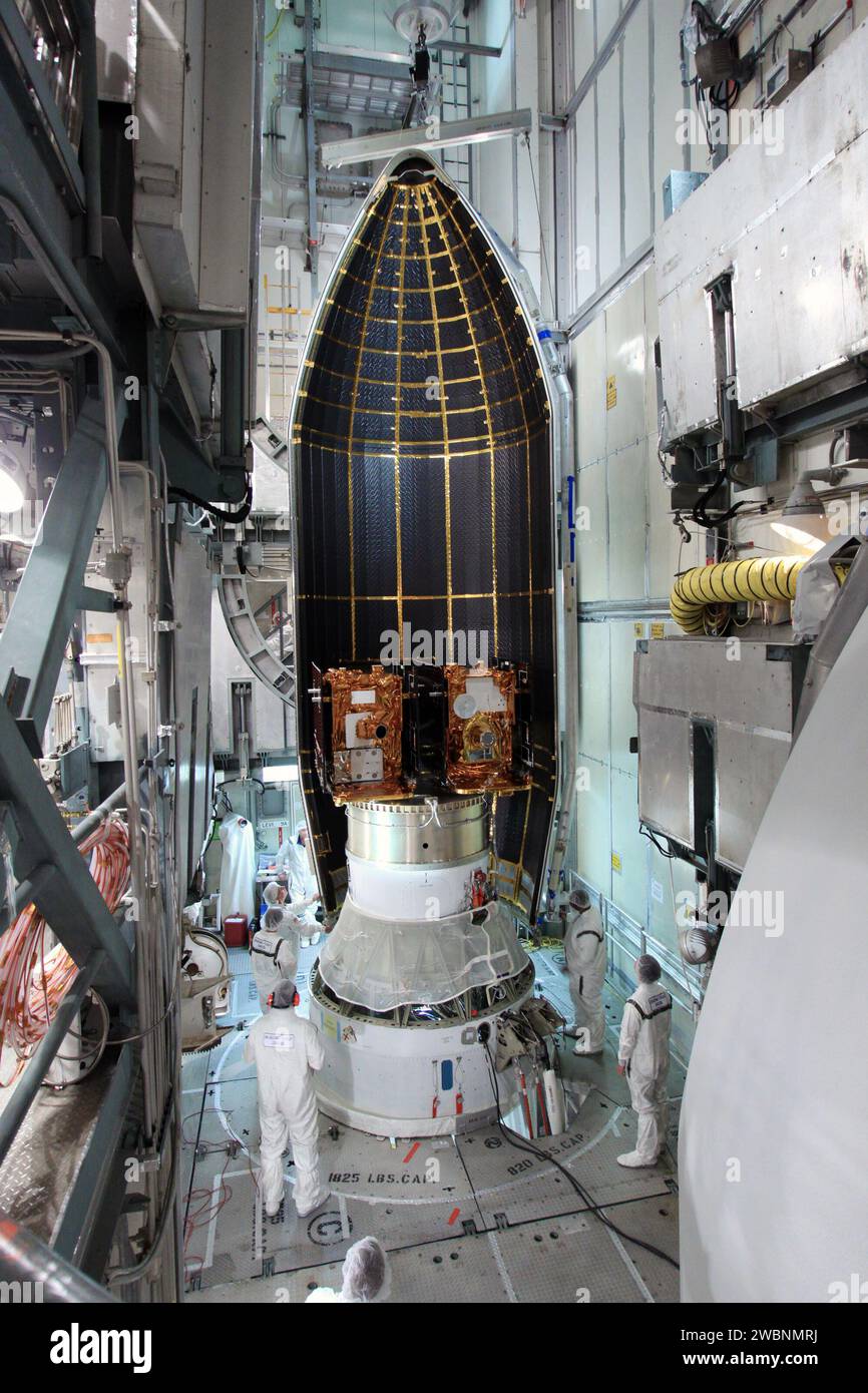 Delta ii fairing installation hi-res stock photography and images - Alamy