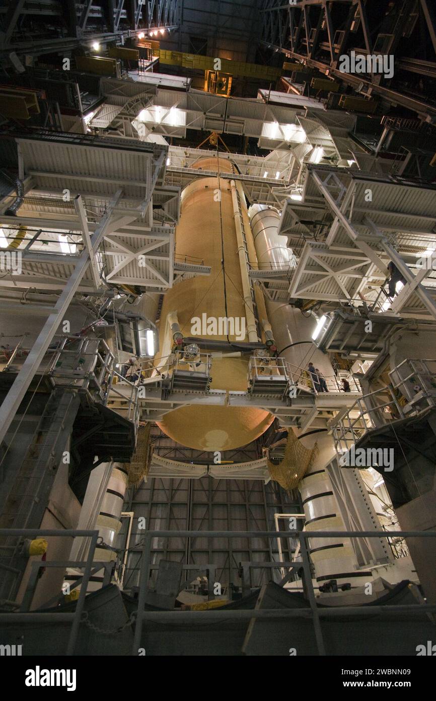 CAPE CANAVERAL, Fla. - In the Vehicle Assembly Building at NASA's ...