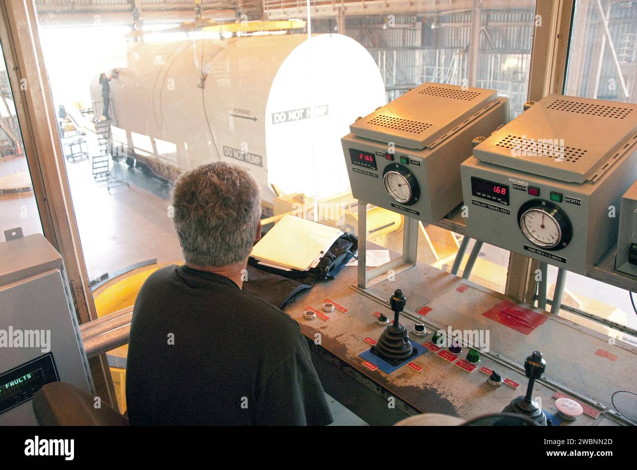 CAPE CANAVERAL, Fla. -- In the Rotation, Processing and Surge Facility ...