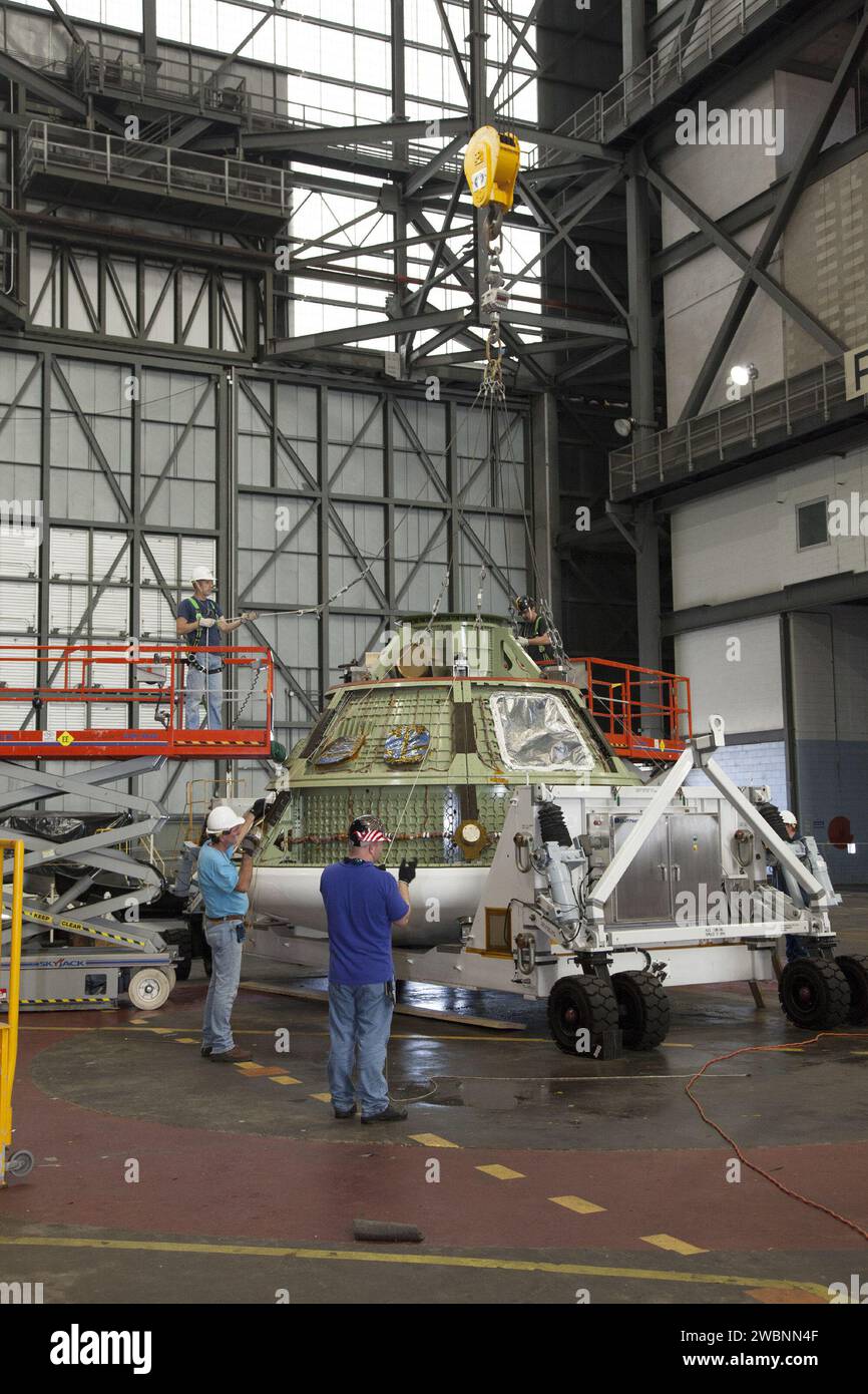 CAPE CANAVERAL, Fla. – Inside the Vehicle Assembly Building at NASA’s ...