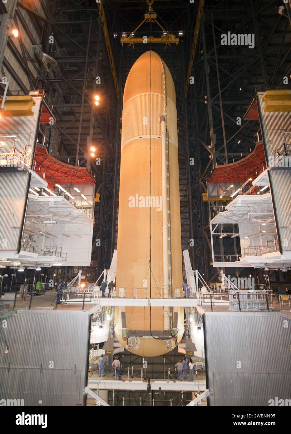 CAPE CANAVERAL, Fla. - In the Vehicle Assembly Building at NASA's ...