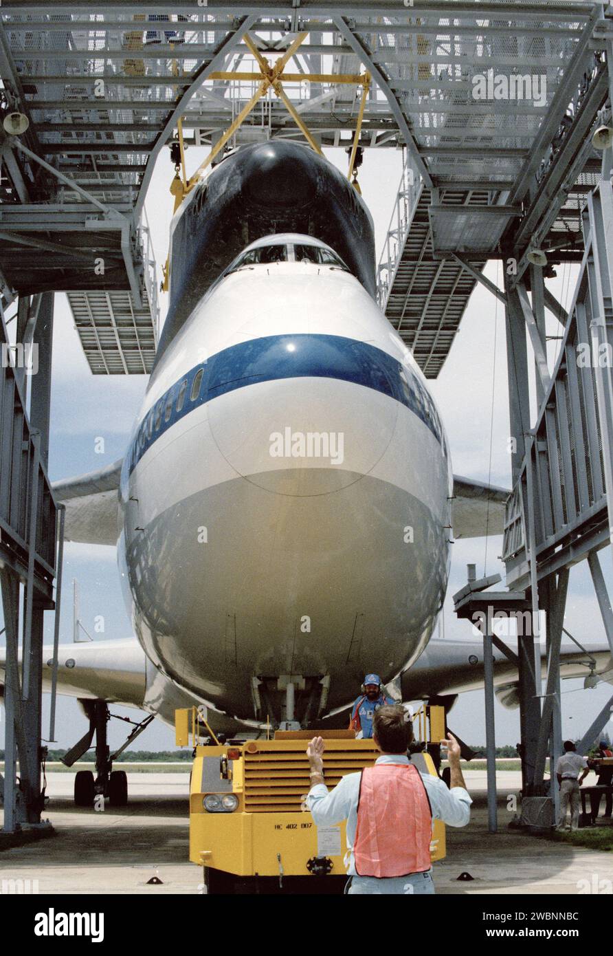CAPE CANAVERAL, Fla. -- Space shuttle mission STS-31 comes full circle ...