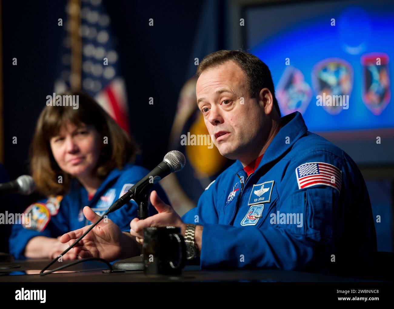 Astronaut Ron Garan, right, Expedition 27 & 28 flight engineer ...