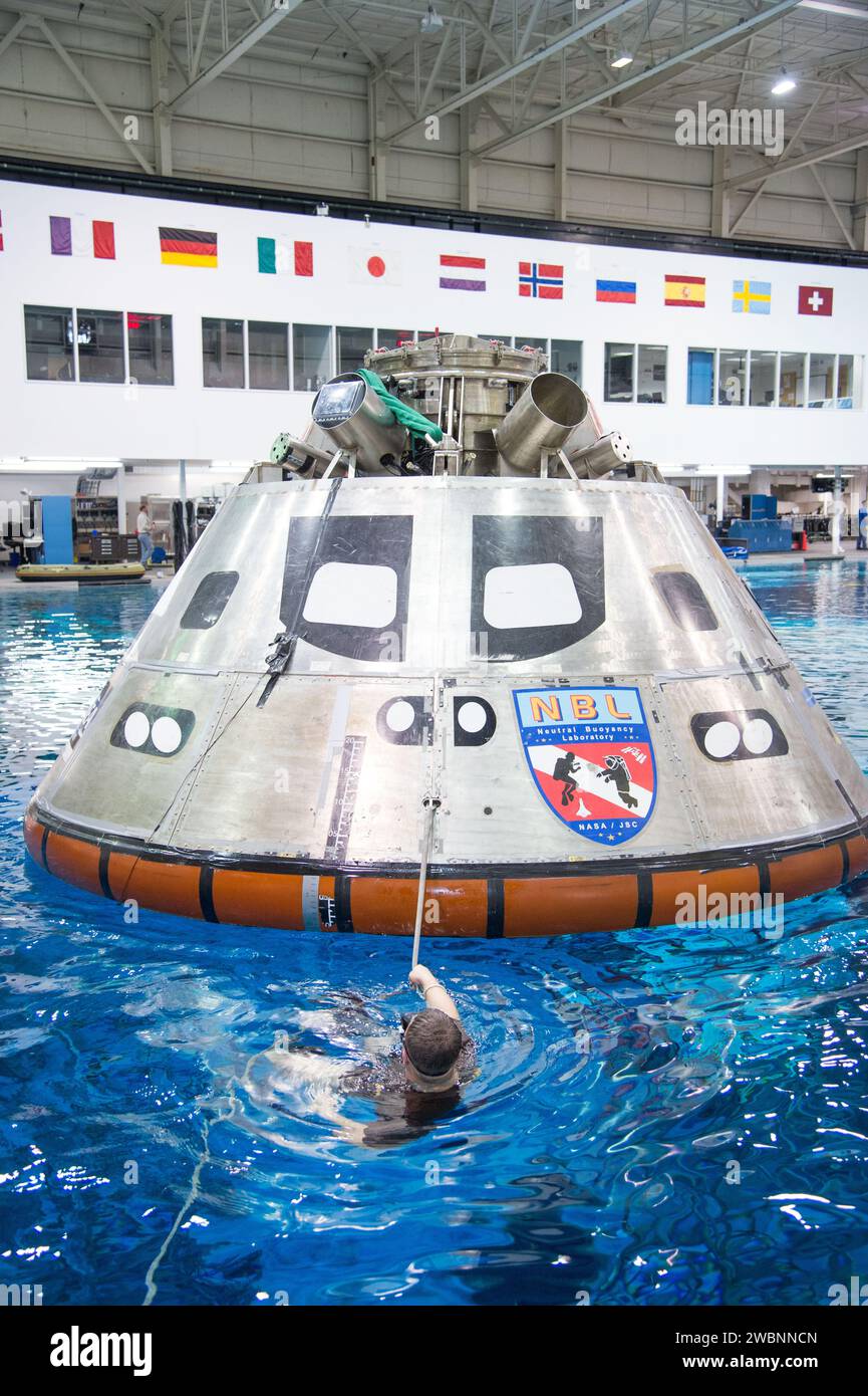 Mobile testing module hi-res stock photography and images - Alamy