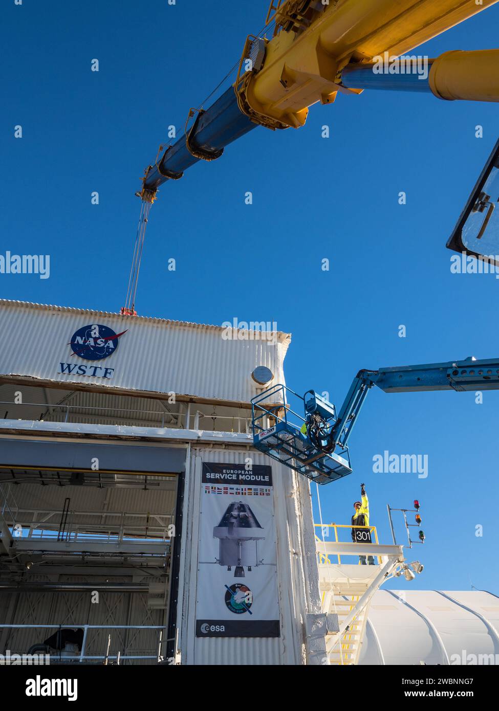 On Feb. 21, 2017 engineers successfully install ESA’s European Service ...