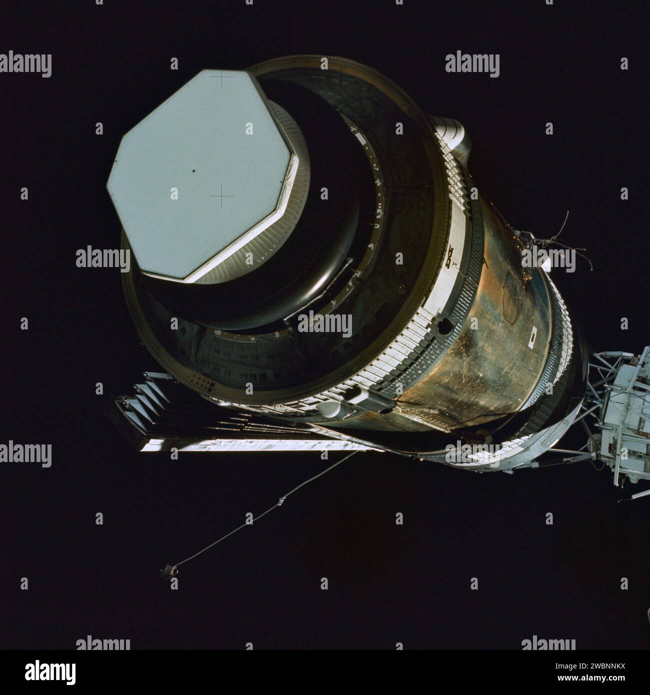 Skylab space station orbital hi-res stock photography and images - Alamy