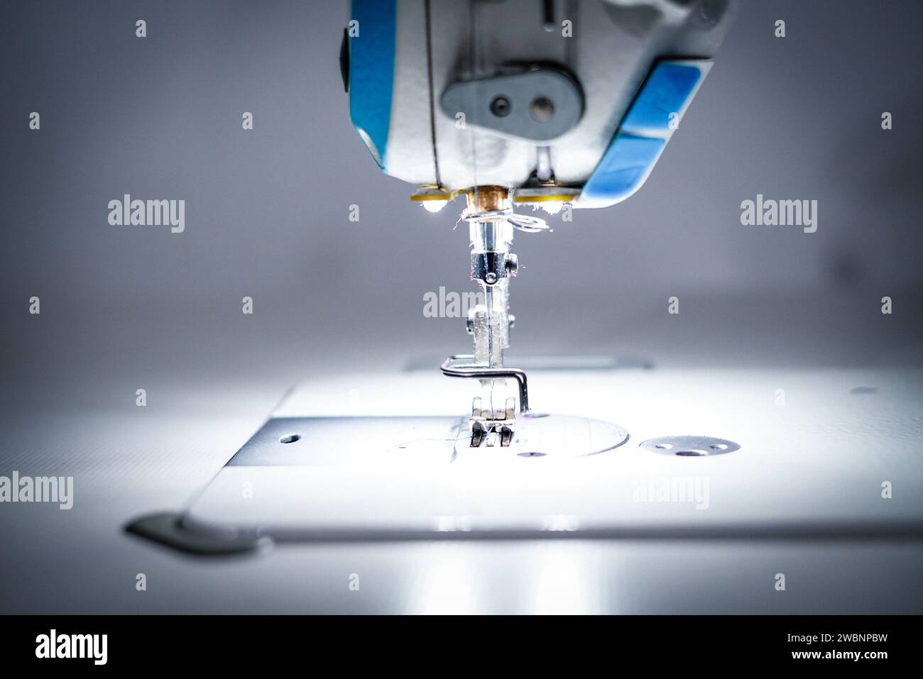 Sewing machine tailors shop in hi-res stock photography and images - Alamy