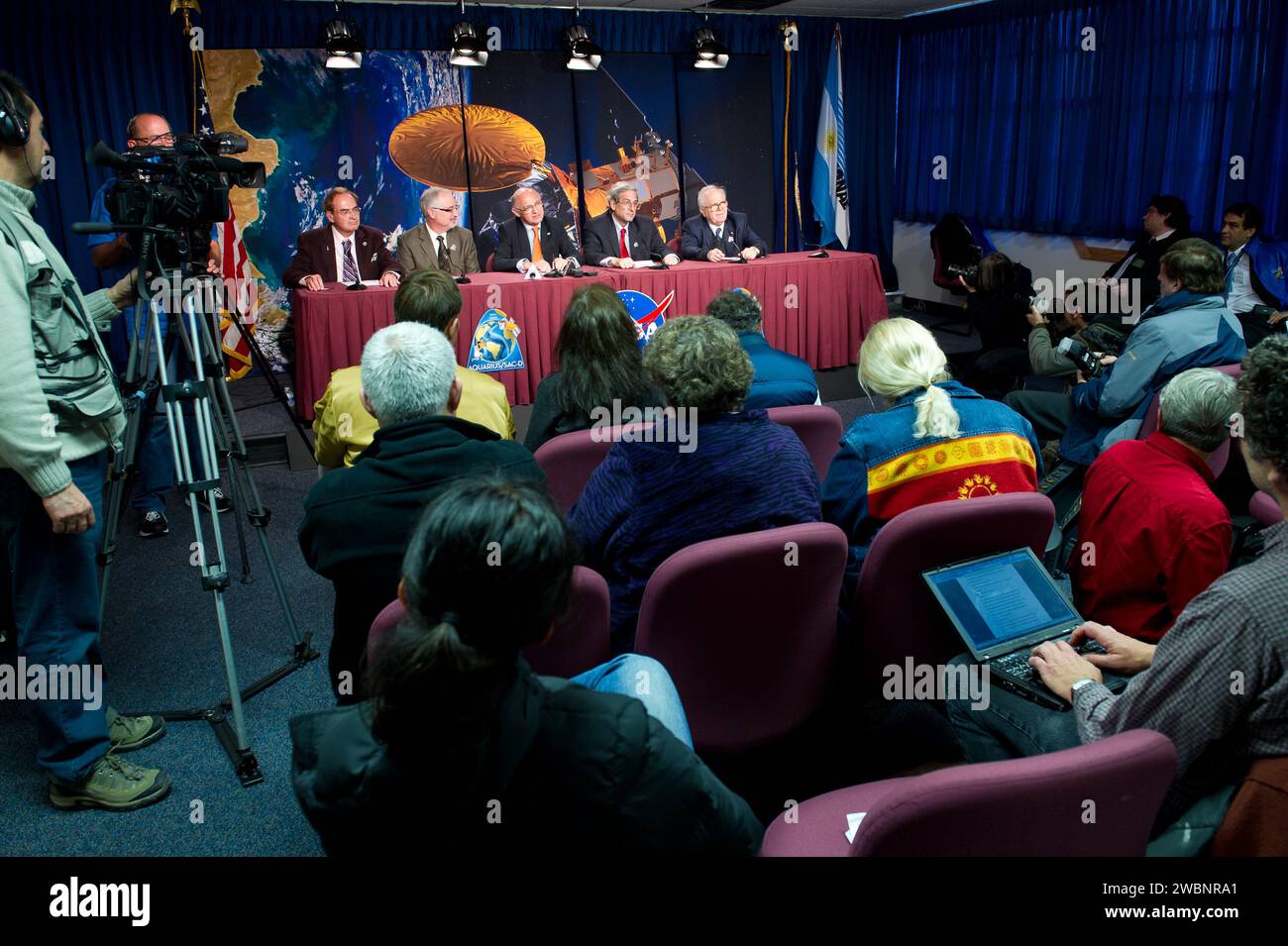 Nasa resident office hi-res stock photography and images - Alamy