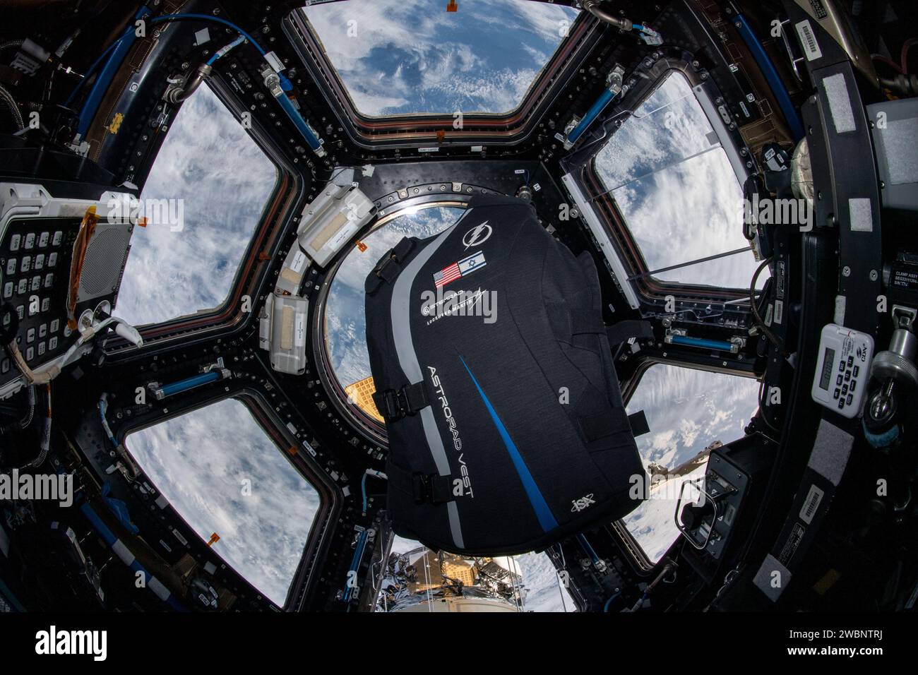 Cupola iss hi-res stock photography and images - Alamy