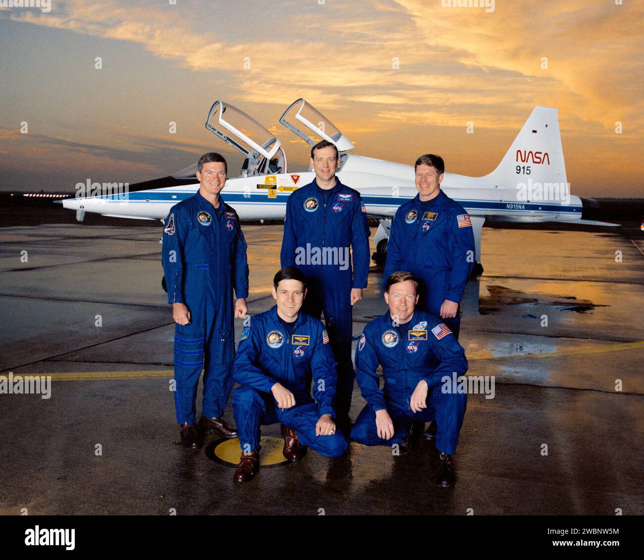 Sts 41 hi-res stock photography and images - Alamy