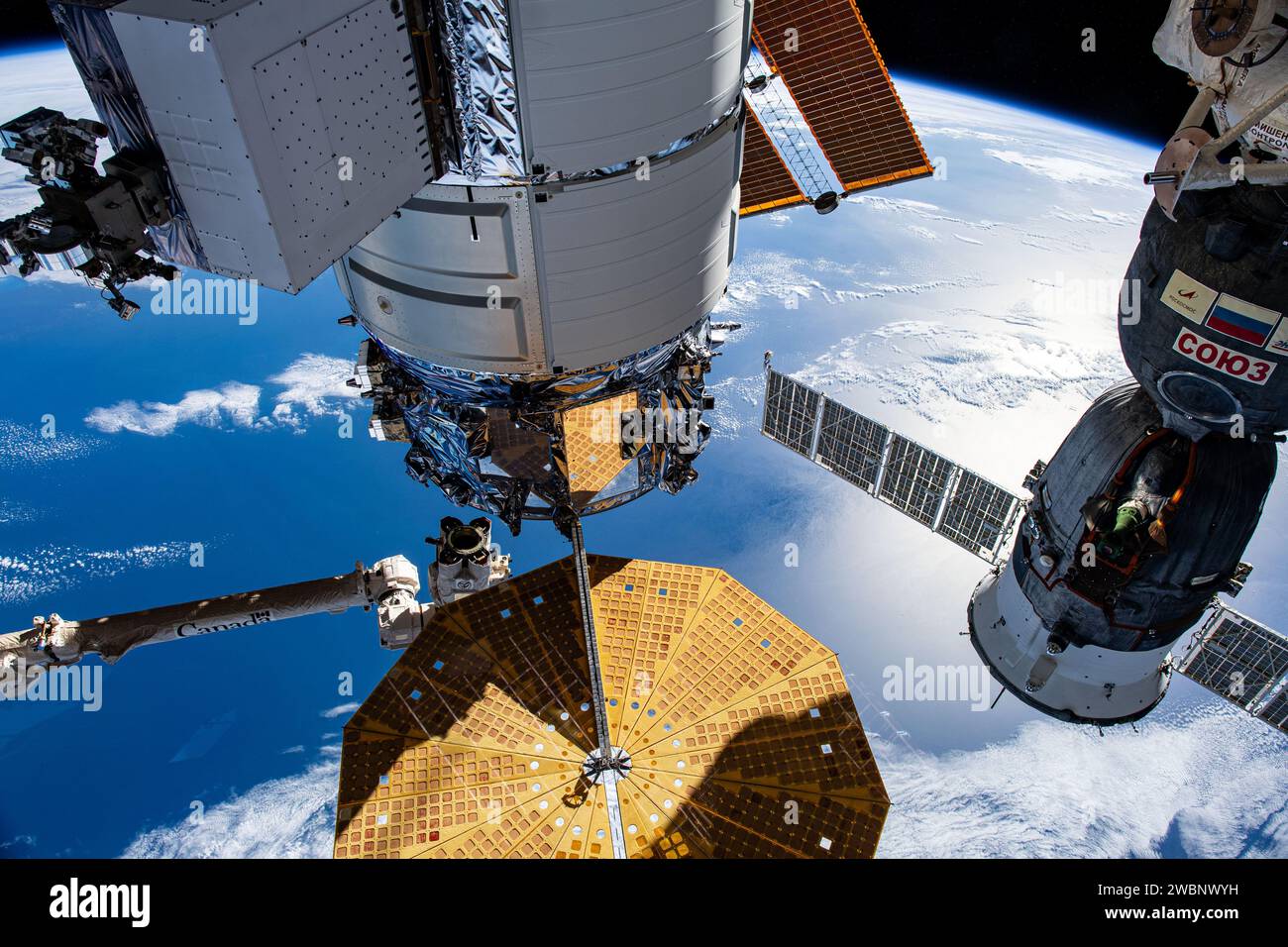 iss070e043731 (Dec. 20, 2023) --- Northrop Grumman's Cygnus space ...