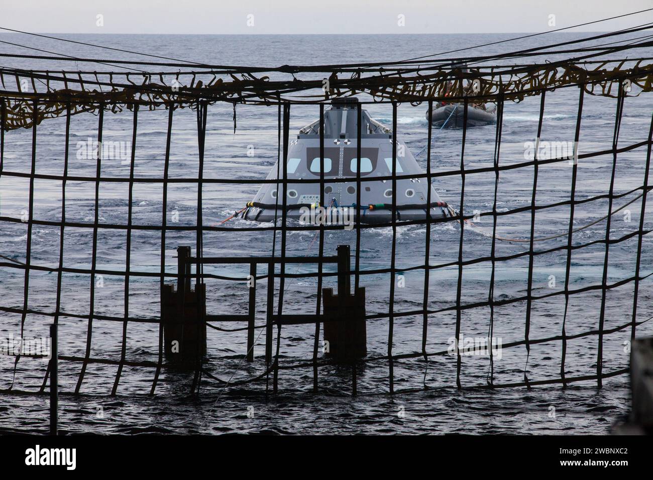 Ground systems development and operations hi-res stock photography and ...