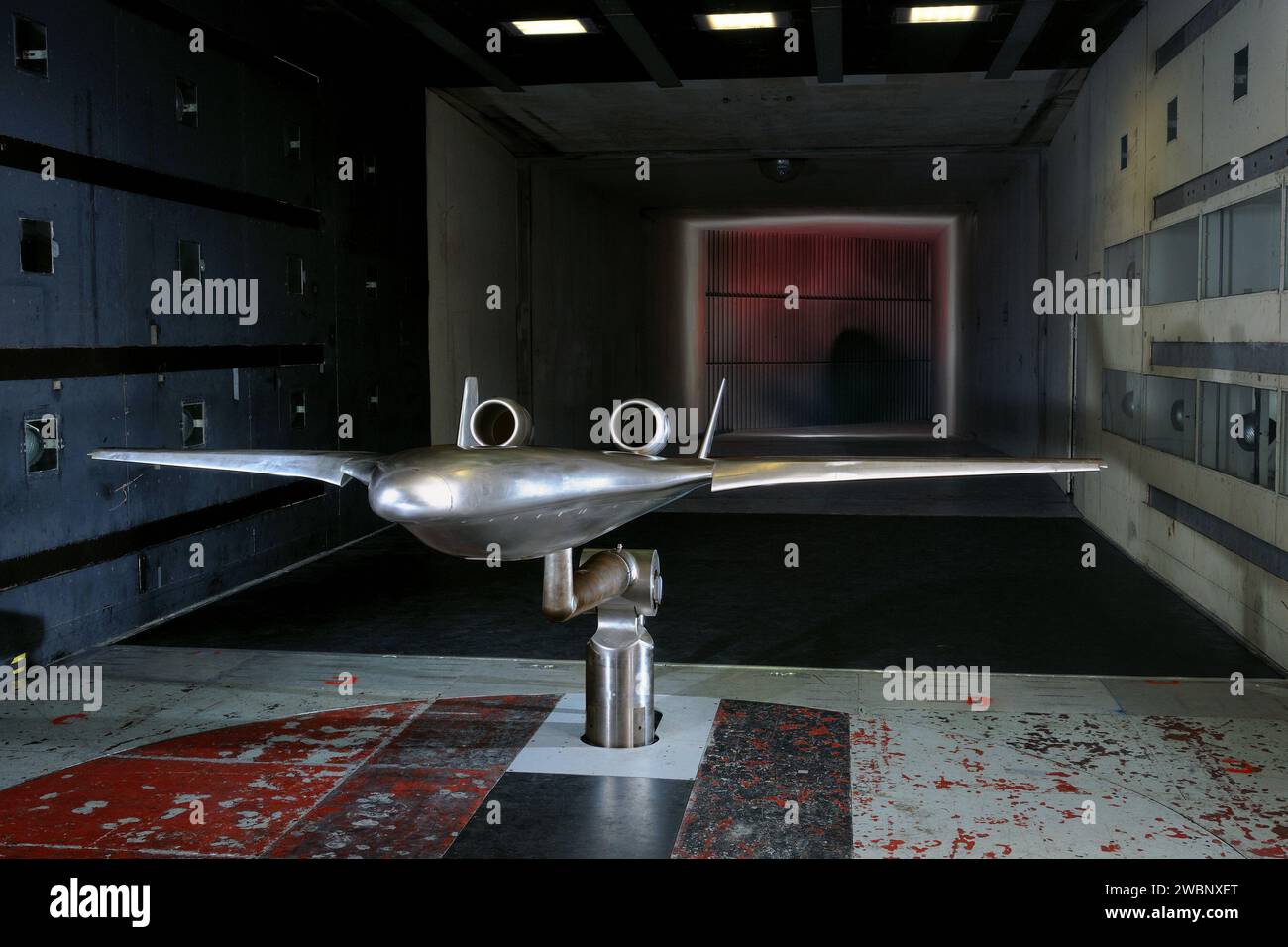 Aerodynamic flow control hi-res stock photography and images - Alamy