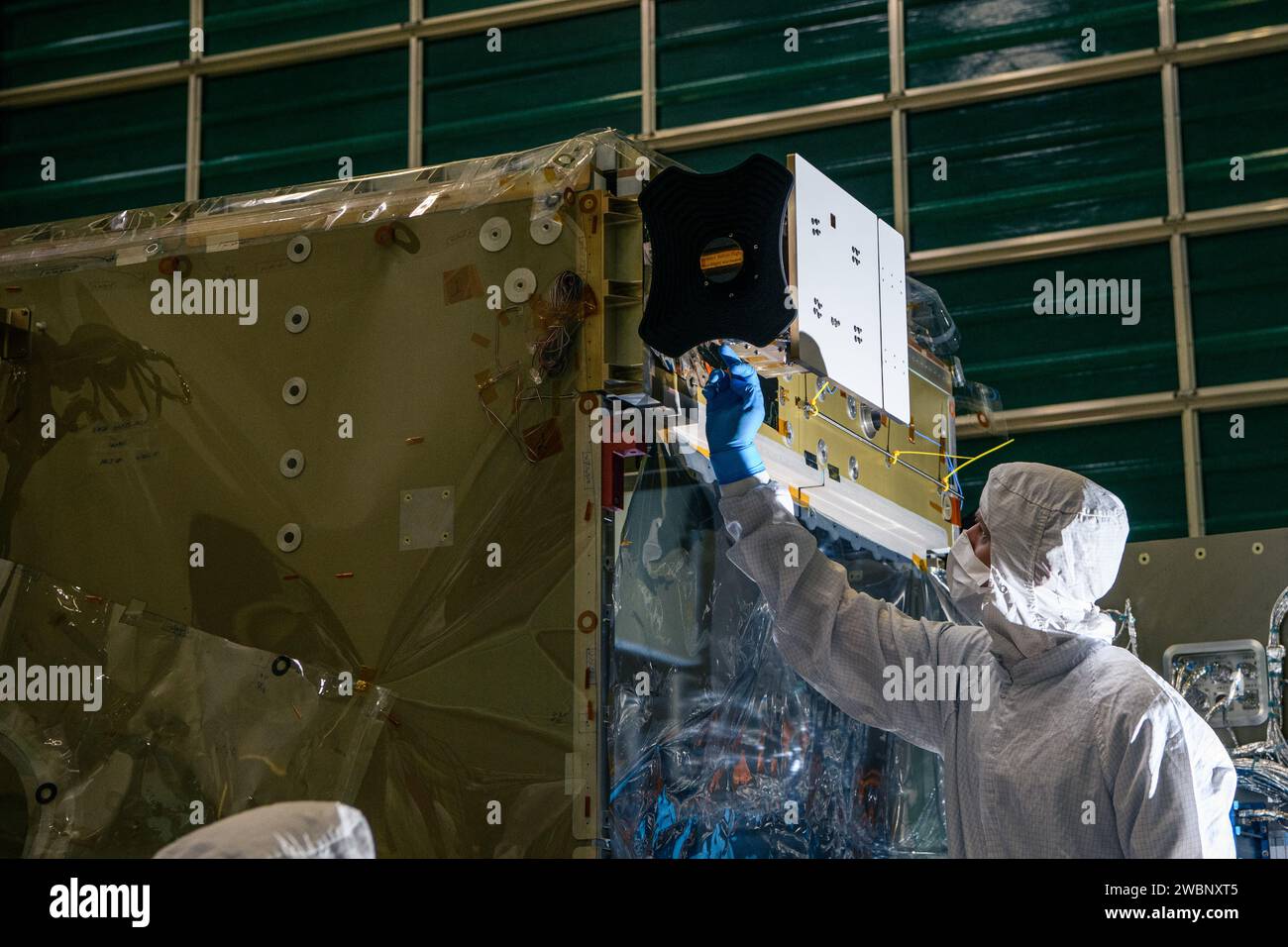 Technicians integrate the Hyper-Angular Rainbow Polarimeter #2 (HARP2 ...