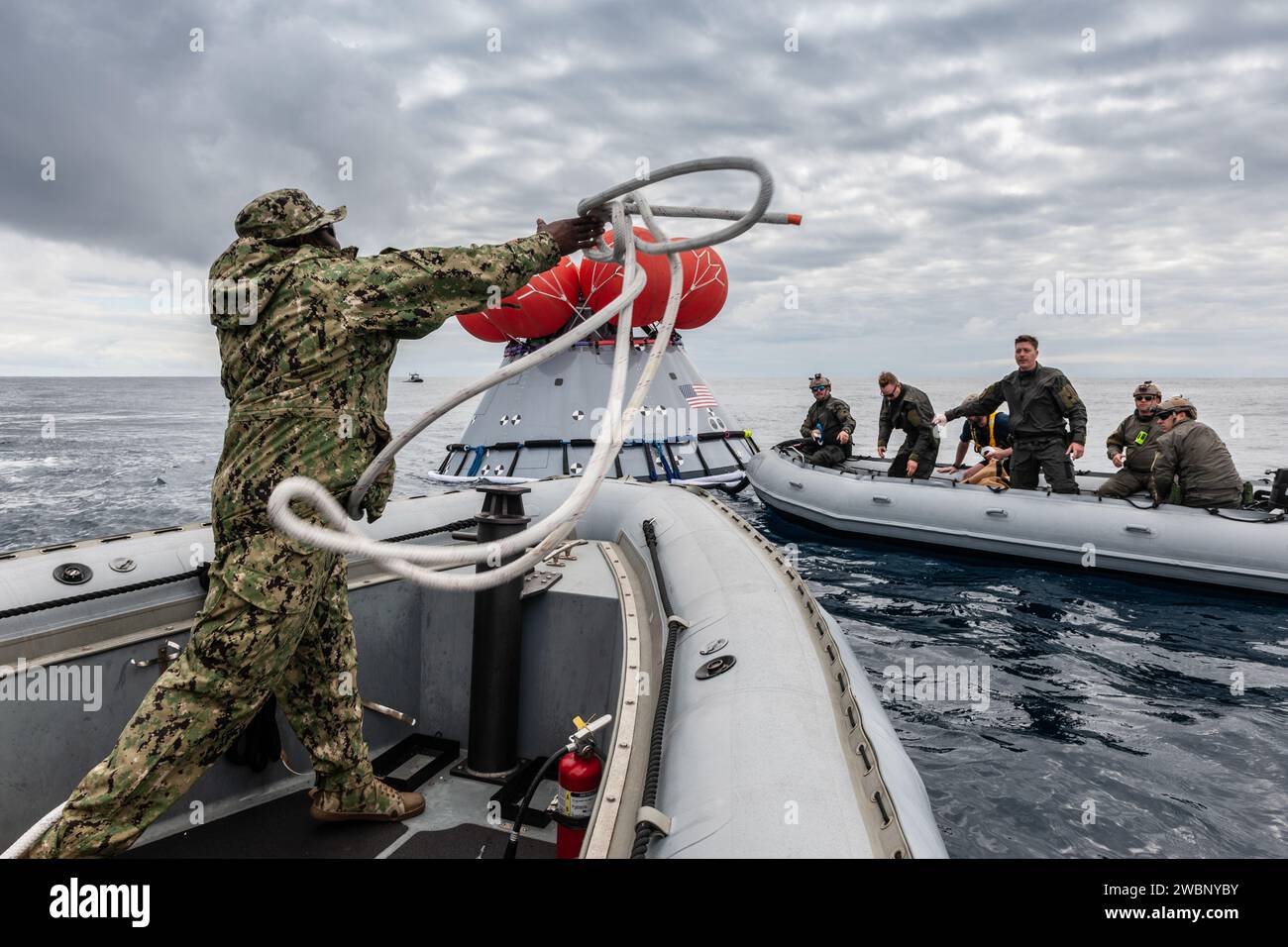 During Underway Recovery Test-8, NASA's Landing and Recovery team from ...