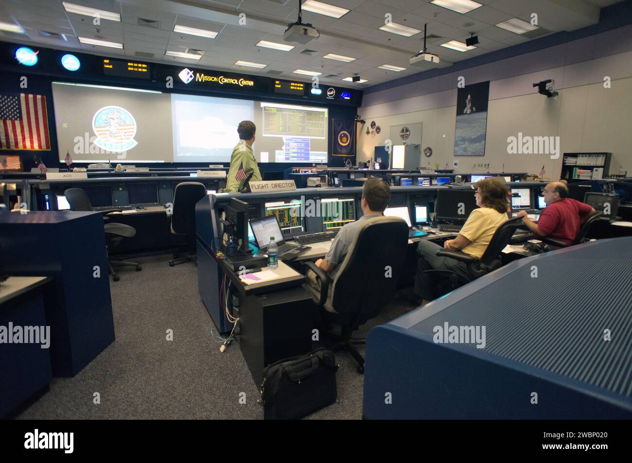 The Orion avionics team participates in a successful End to End 02 test ...