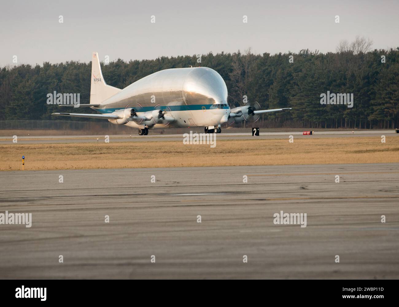 The Orion EM-1 Artemis spacecraft arrived at Mansfield Lahm Airport ...