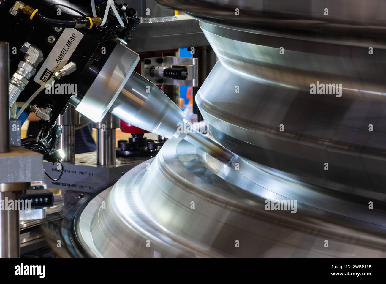 Lockheed Martin technicians at NASA's Michoud Assembly Facility in New ...