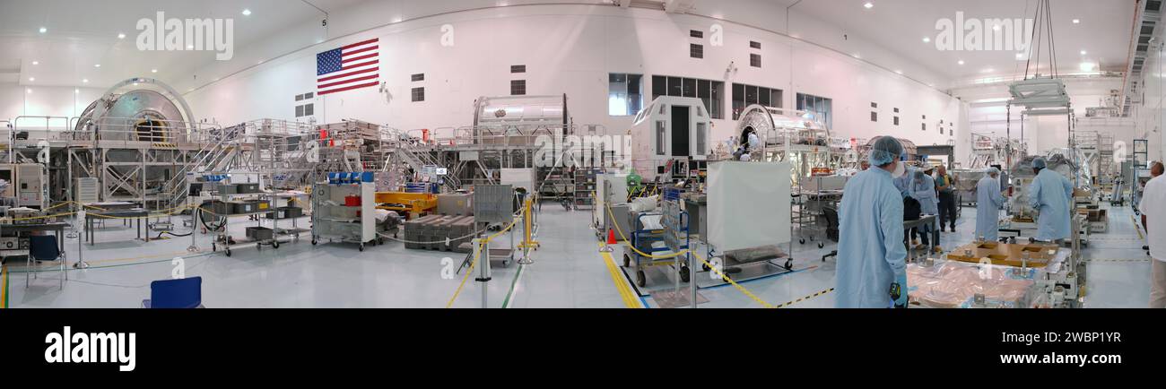 CAPE CANAVERAL, Fla. -- In the Space Station Processing Facility at ...
