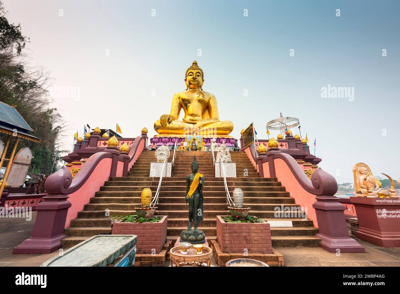 A popular ancient,religious Buddhist shrine and tourist attraction at ...