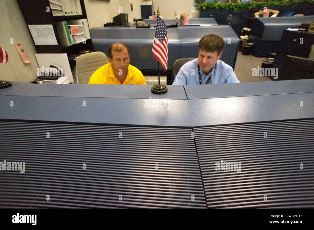 The Orion avionics team participates in a successful End to End 02 test ...