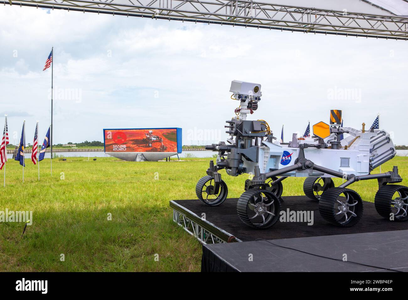 A full-scale mockup of NASA’s Mars 2020 Perseverance rover is on ...
