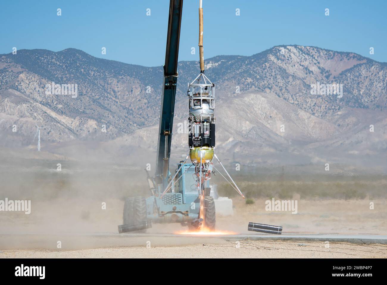 Masten Space Systems’ Xombie© lander completes a flight test at the ...