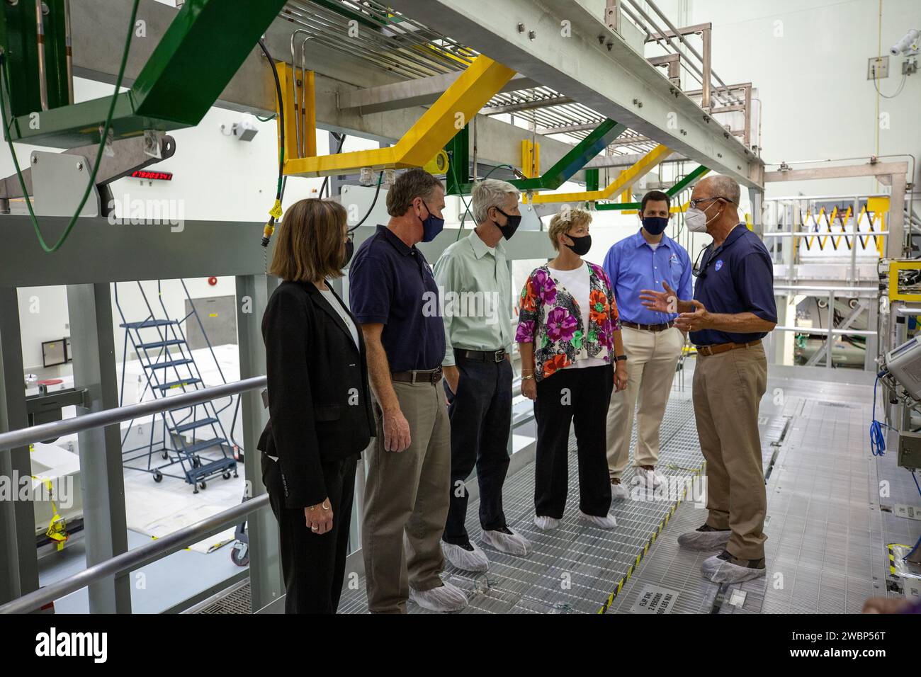 Payload operations integration center hi-res stock photography and ...