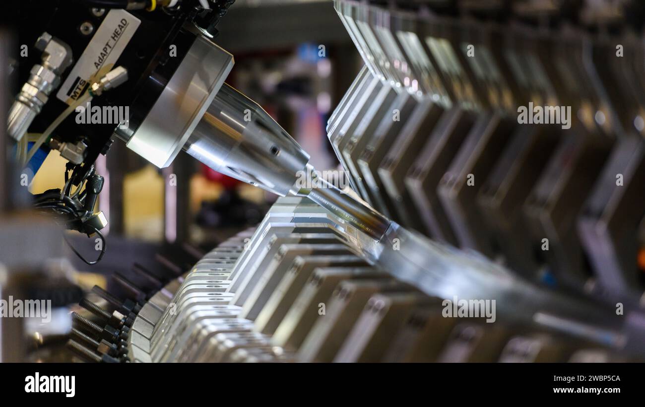 Lockheed Martin technicians at NASA's Michoud Assembly Facility in New ...