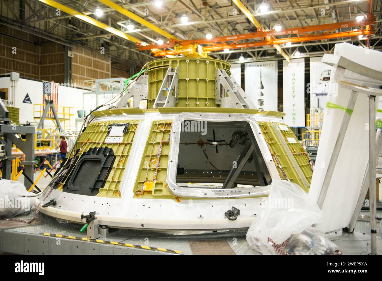 Orion EM1 Cone and frwd Bulkhead Section Stock Photo - Alamy