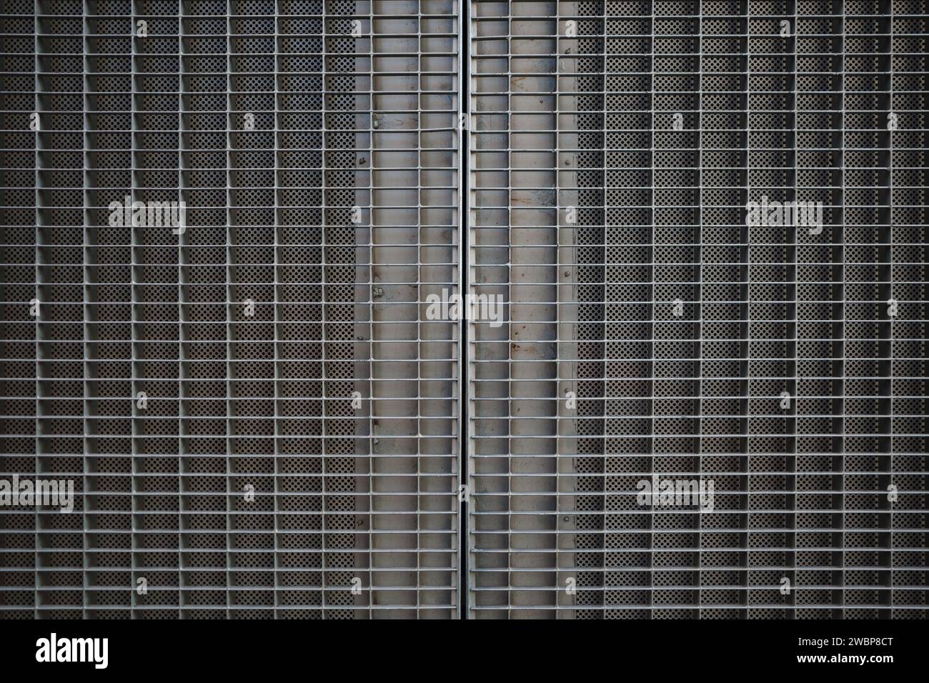 Grid symmetry hi-res stock photography and images - Alamy