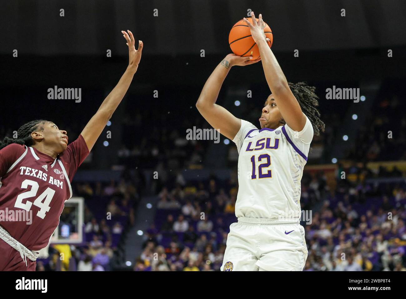 Baton Rouge, LA, USA. 11th Jan, 2024. LSU's Mikaylah Williams (12) puts ...