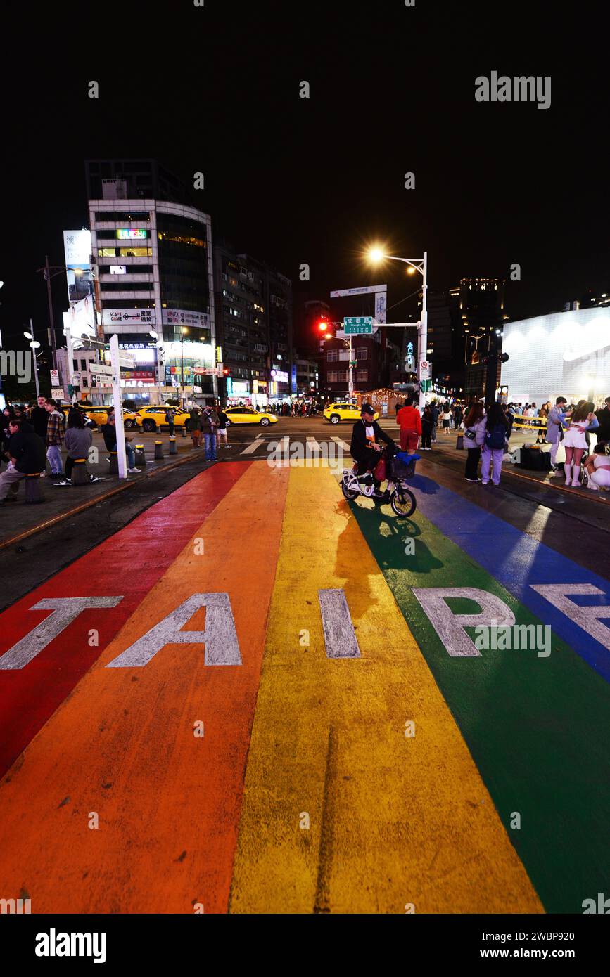 Rainbow road hi-res stock photography and images - Alamy