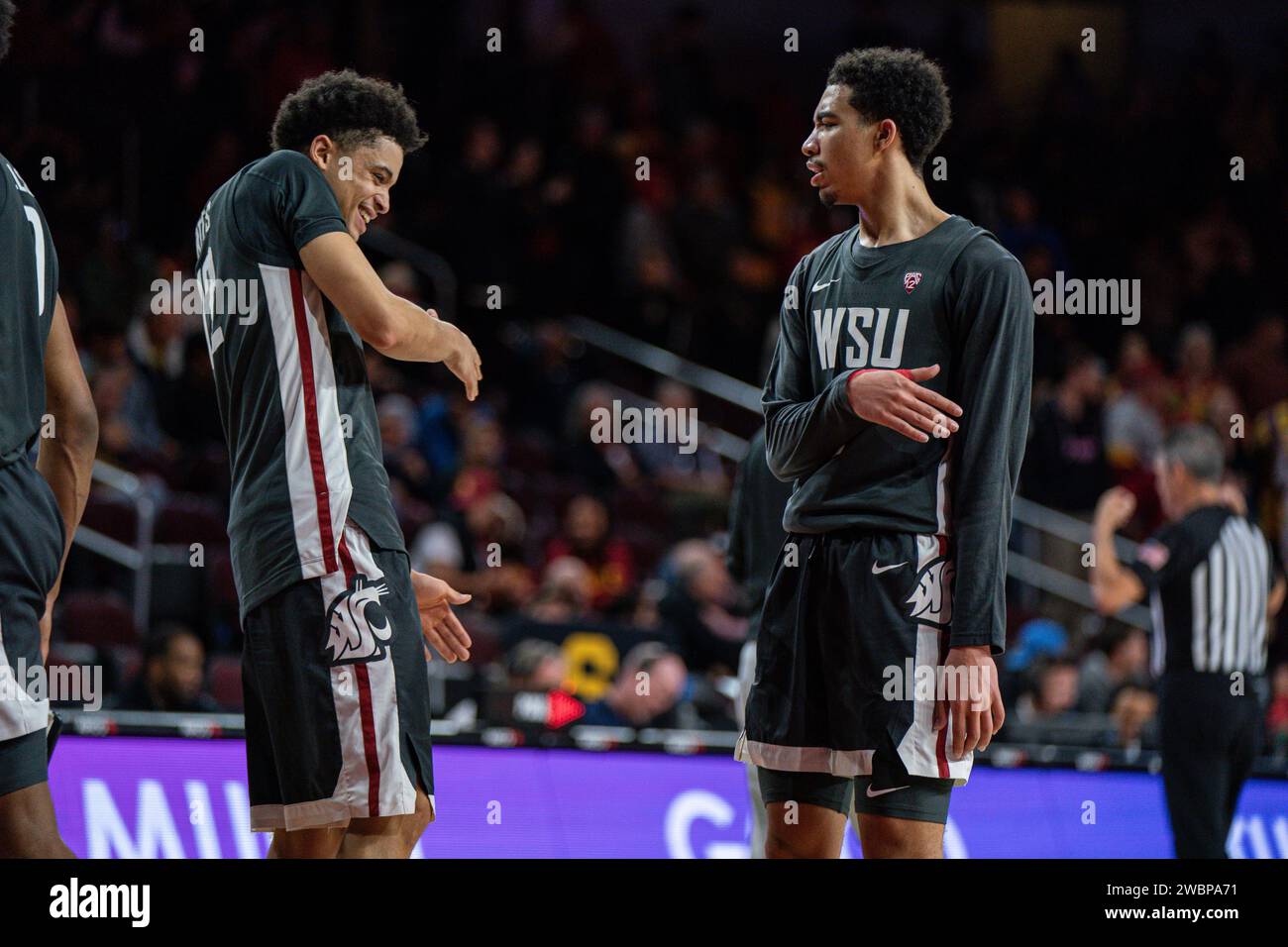 Washington State Cougars guard Isaiah Watts (12) and forward Jaylen ...