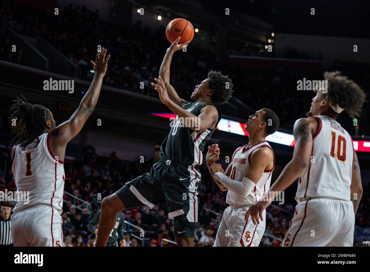 Washington State Cougars forward Jaylen Wells (0) shoots over USC ...