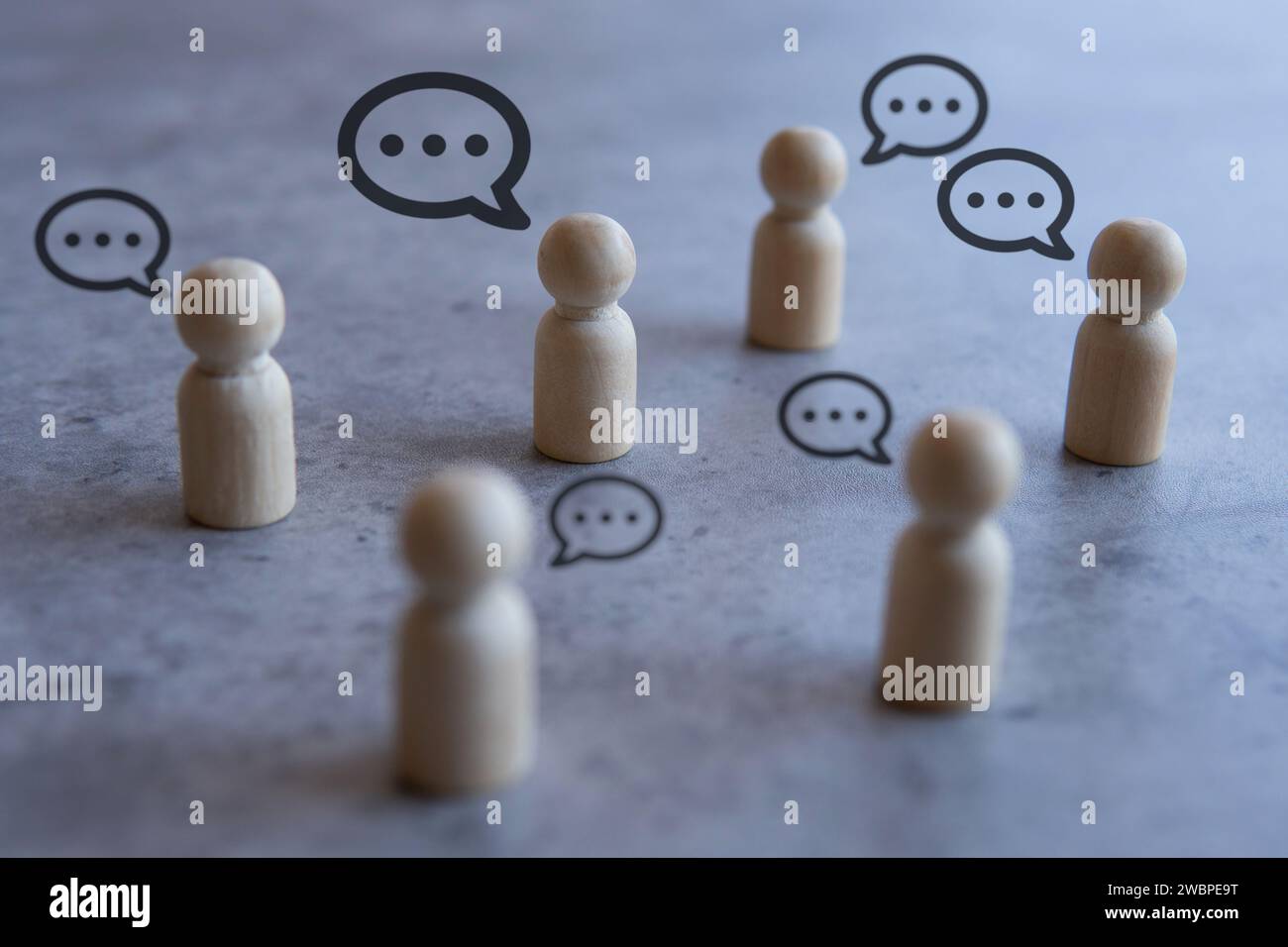 Dialog discussion hi-res stock photography and images - Alamy