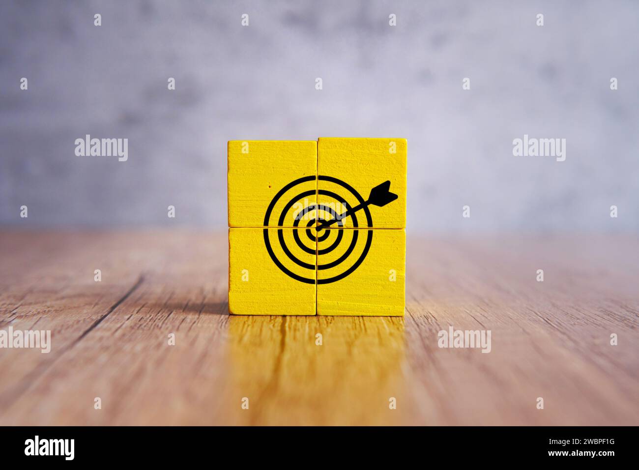 Target board hi-res stock photography and images - Alamy