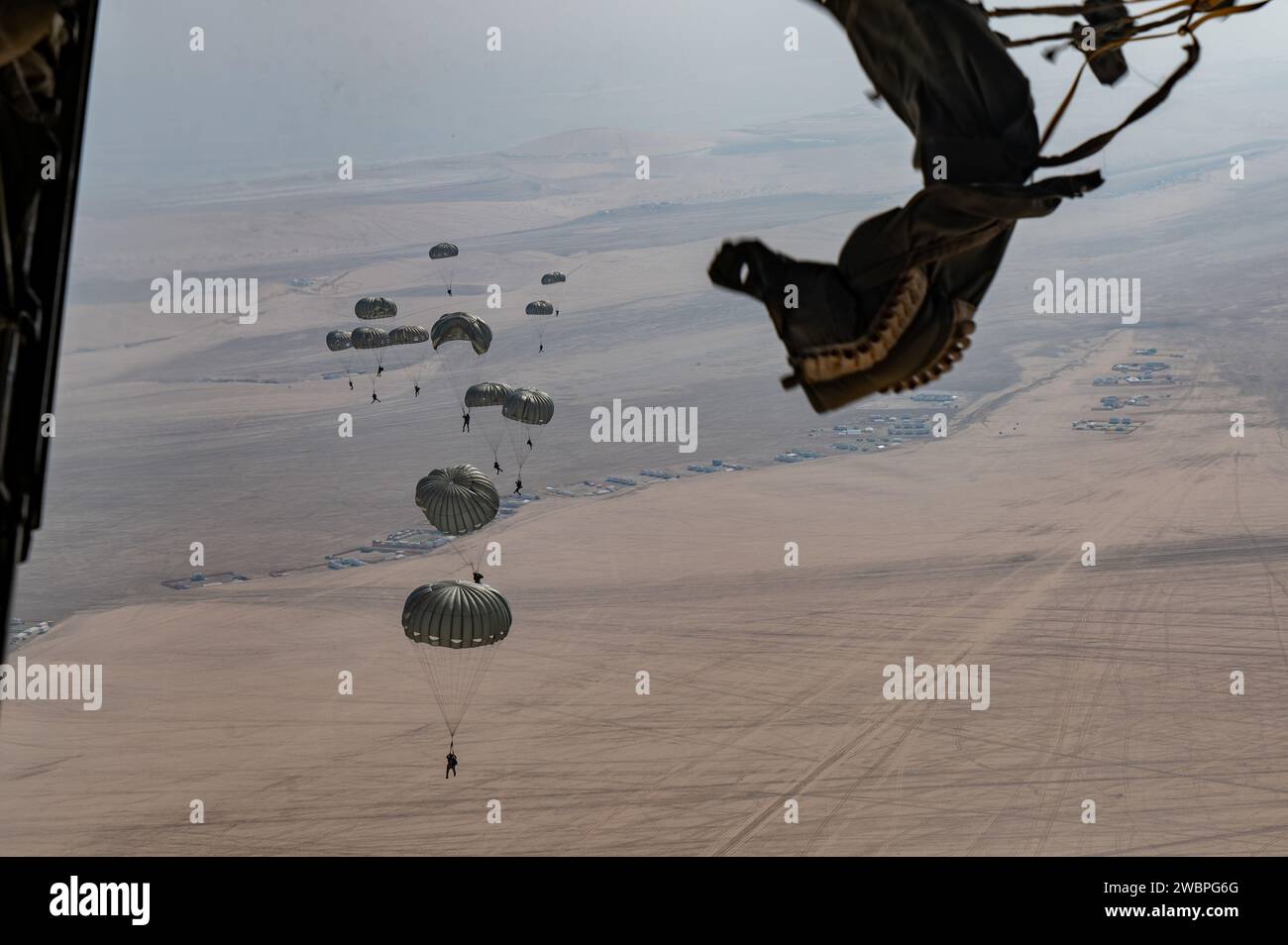 U s army paratroopers hi-res stock photography and images - Alamy