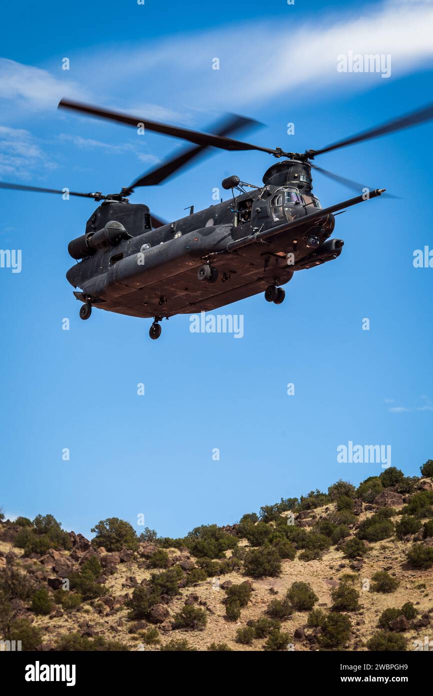 MH-47 in flight Stock Photo - Alamy
