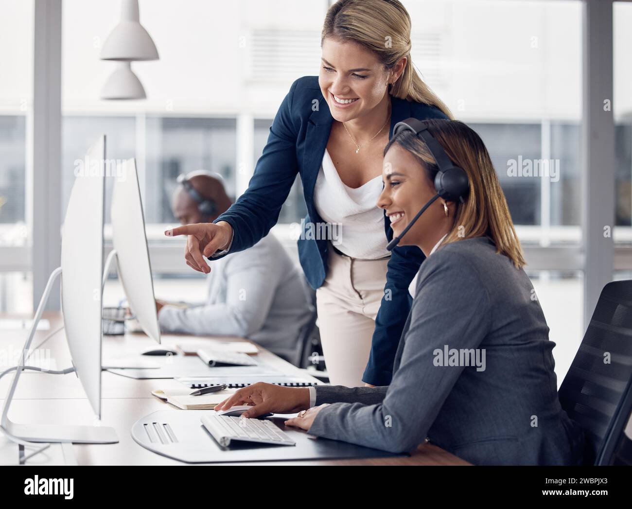 Indian girl work call center hi-res stock photography and images - Alamy