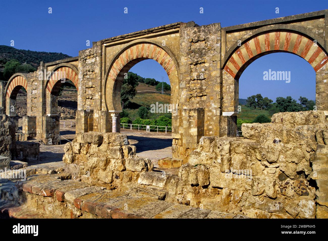 Medieval portico hi-res stock photography and images - Alamy