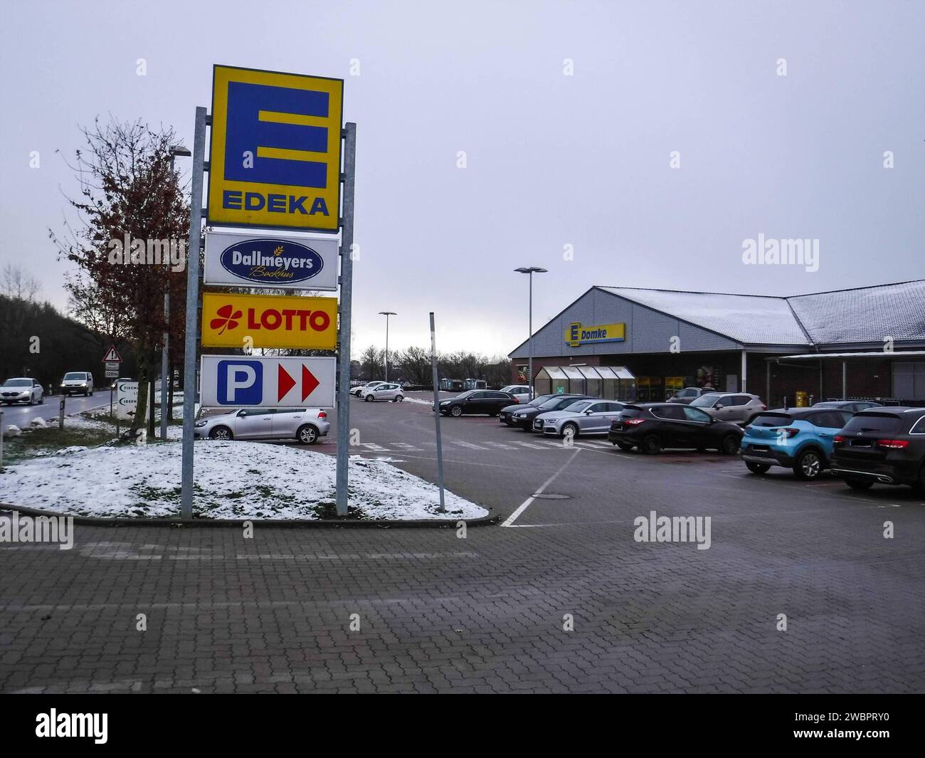 Einfahrt zum Edeka Markt *** Entrance to the Edeka market Copyright ...
