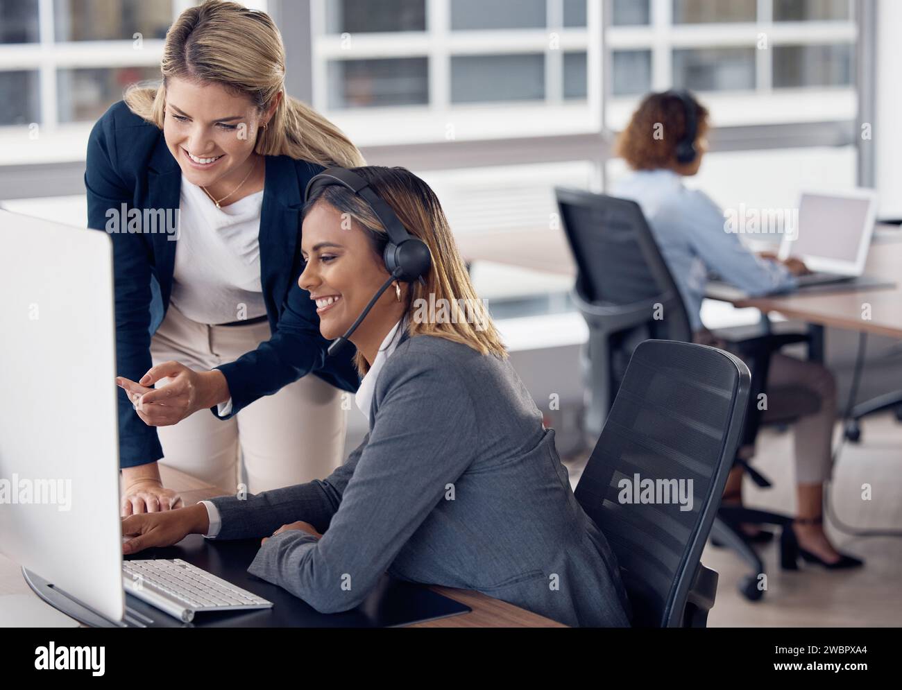 Indian girl work call center hi-res stock photography and images - Alamy