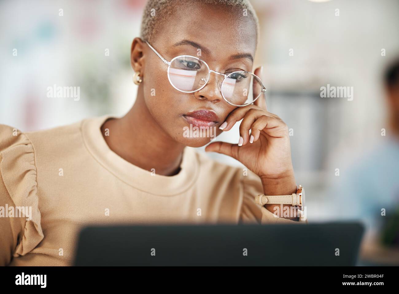 Proofreading newspaper hi-res stock photography and images - Alamy