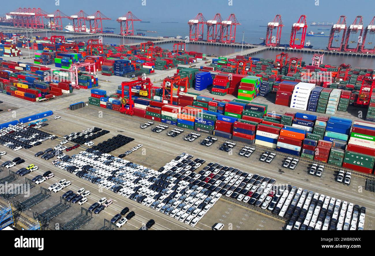 TAICANG, CHINA - JANUARY 12, 2024 - A batch of cars are about to be ...