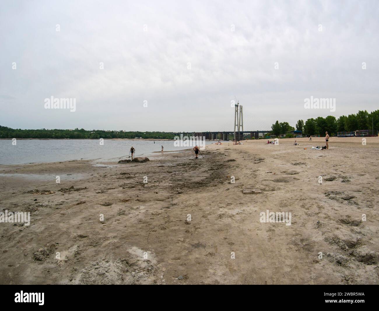 The destruction of the Kakhovka dam led to a catastrophic decrease in ...