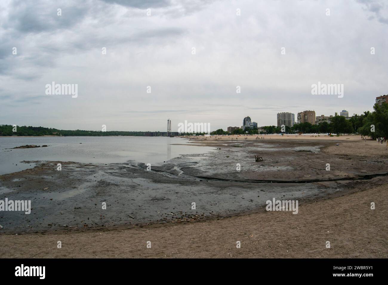 The destruction of the Kakhovka dam led to a catastrophic decrease in ...