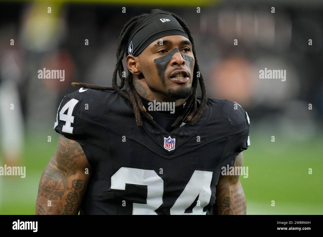 Las Vegas Raiders running back Brandon Bolden (34) before an NFL ...