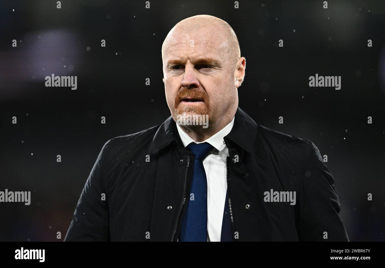 LONDON, ENGLAND - JANUARY 4: manager Sean Dyche of Everton during the ...